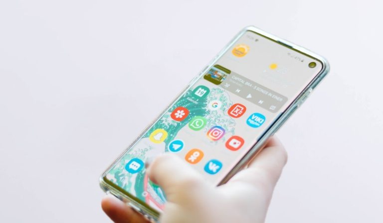 11 Amazing (And Free) Apps That Make You Happy